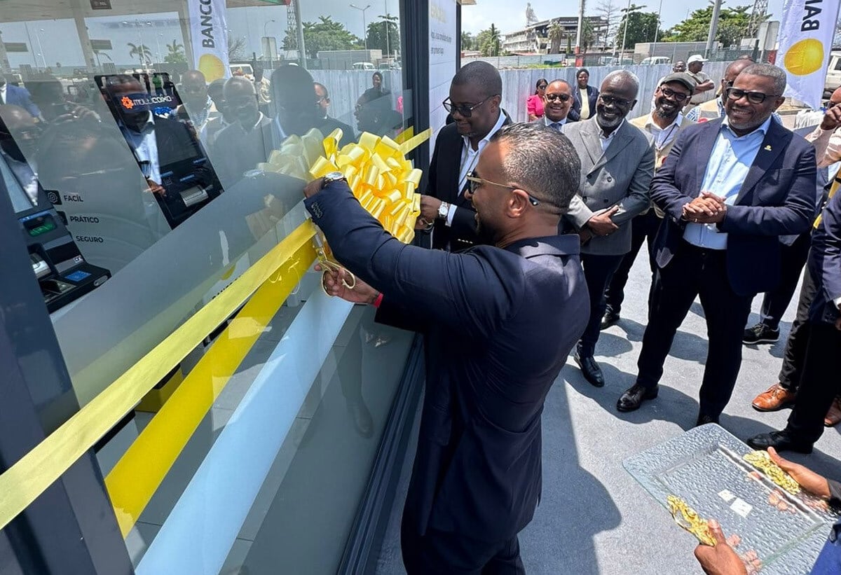 Banco Sol Alarga Disponibilização de Serviços aos Clientes com ATM ...